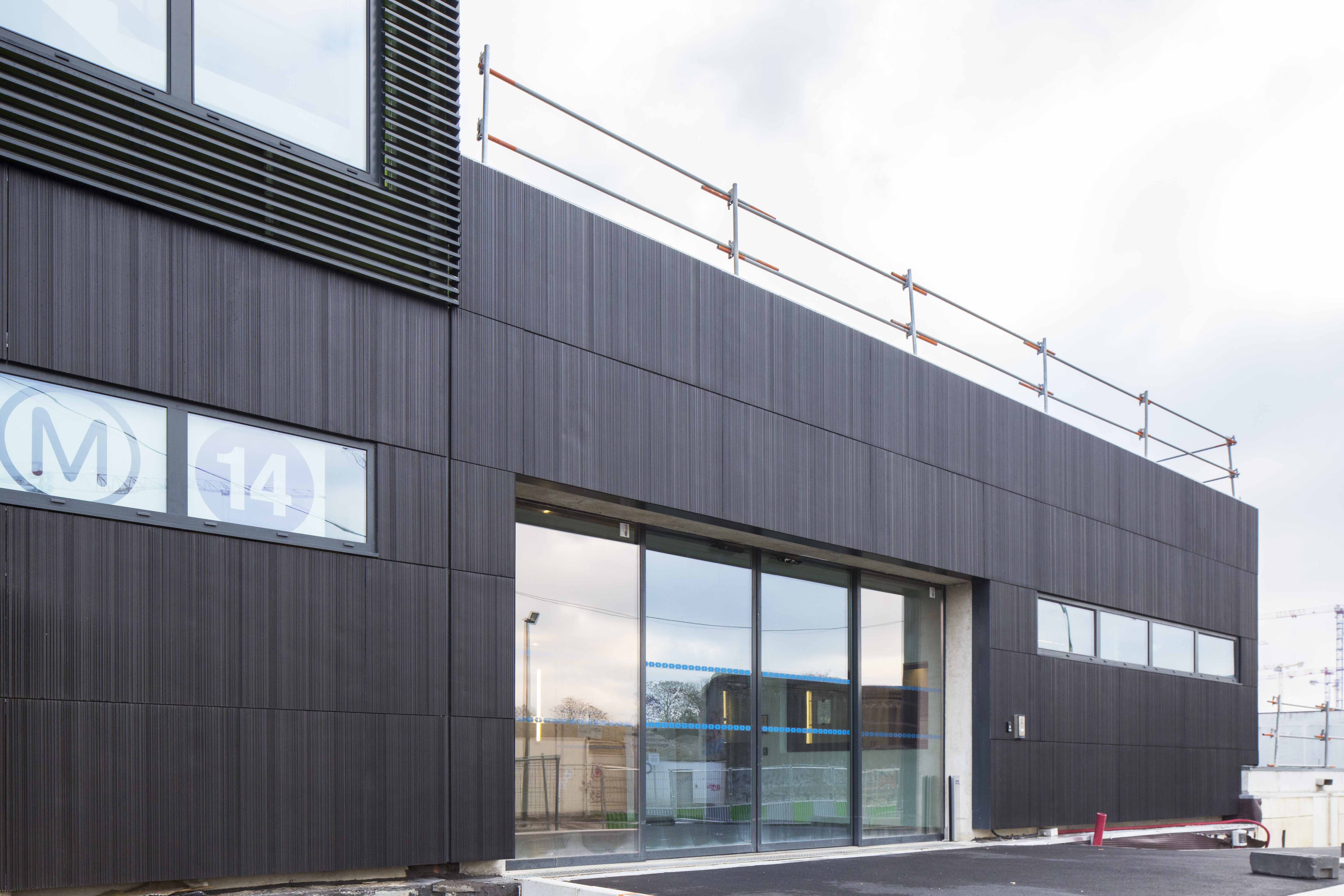 A Saint-Ouen, une gare ultra-moderne, bardée avec le Superbe Effix Arca - Materials Infos
